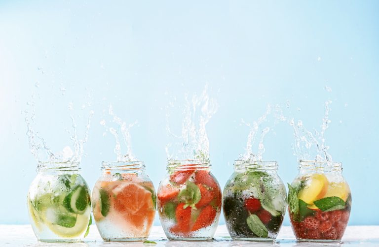 Kenali Apa Itu Infused Water dan Manfaatnya | Menggugah.com